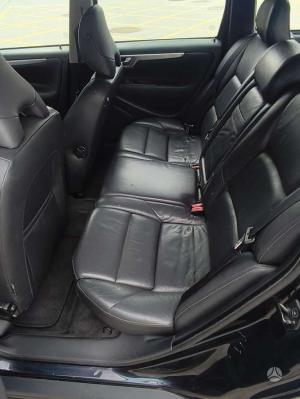 Zils Volvo V70 2007 Viļņa, ar dzinēja tilpumu 2.40 L un nobraukumu 278 tūkst. km par 3250 €, foto 33 vietnē AUTOMOTO.COM.LV