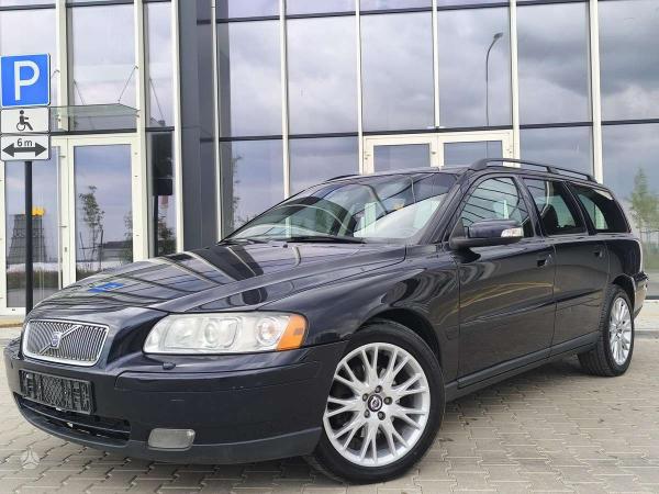 Blue Volvo V70 2007 in Vilnius, with an engine capacity of 2.40 L and mileage of 278 thousand km for 3250 €, photo 1 on AUTOMOTO.COM.LV
