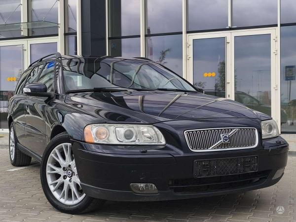 Blue Volvo V70 2007 in Vilnius, with an engine capacity of 2.40 L and mileage of 278 thousand km for 3250 €, photo 3 on AUTOMOTO.COM.LV
