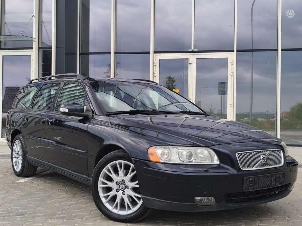 Blue Volvo V70 2007 in Vilnius, with an engine capacity of 2.40 L and mileage of 278 thousand km for 3250 €, photo 5 on AUTOMOTO.COM.LV