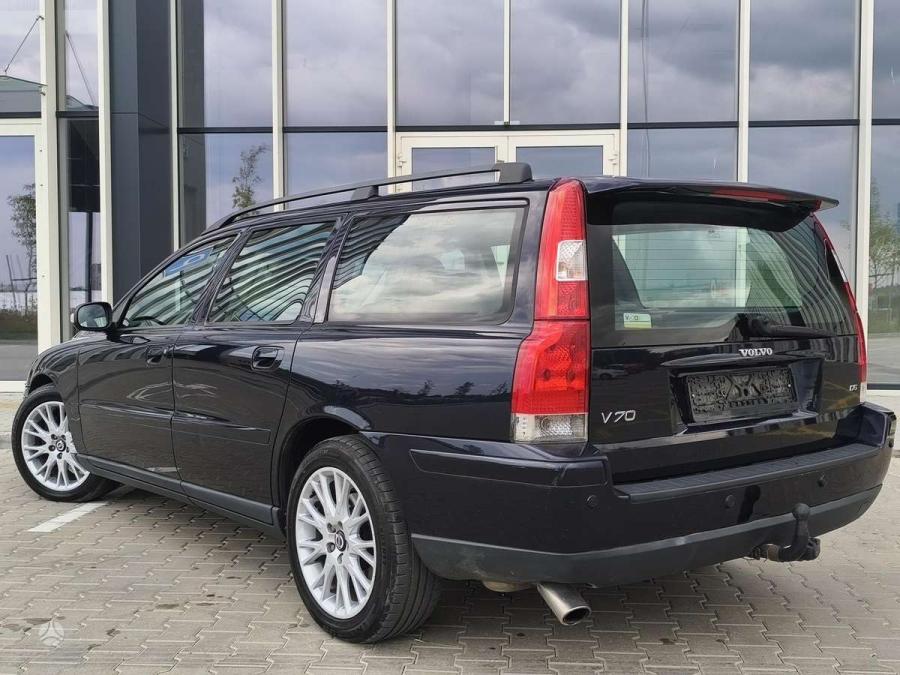 Zils Volvo V70 2007 Viļņa, ar dzinēja tilpumu 2.40 L un nobraukumu 278 tūkst. km par 3250 €, foto 9 vietnē AUTOMOTO.COM.LV