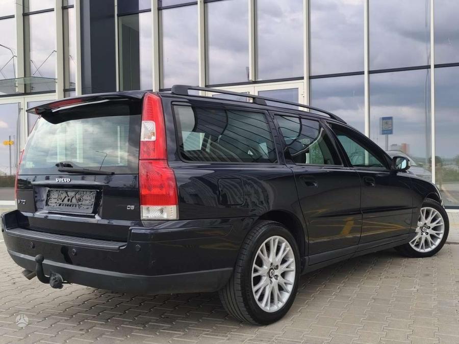 Zils Volvo V70 2007 Viļņa, ar dzinēja tilpumu 2.40 L un nobraukumu 278 tūkst. km par 3250 €, foto 12 vietnē AUTOMOTO.COM.LV