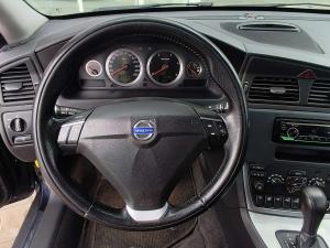 Zils Volvo V70 2007 Viļņa, ar dzinēja tilpumu 2.40 L un nobraukumu 278 tūkst. km par 3250 €, foto 14 vietnē AUTOMOTO.COM.LV