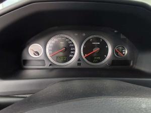 Zils Volvo V70 2007 Viļņa, ar dzinēja tilpumu 2.40 L un nobraukumu 278 tūkst. km par 3250 €, foto 15 vietnē AUTOMOTO.COM.LV