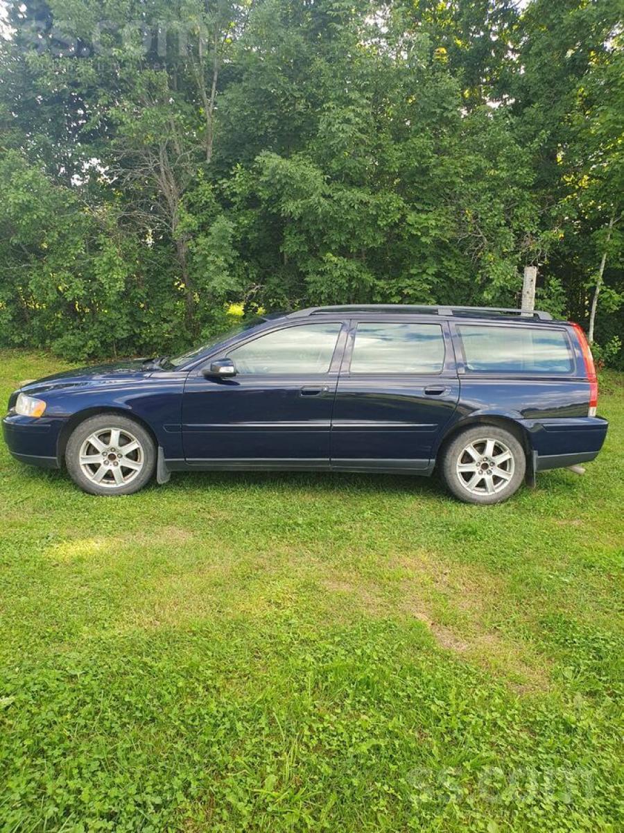 Zils Volvo V70 2007 Krāslava, ar dzinēja tilpumu 2.40 L un nobraukumu 364 tūkst. km par 1850 €, foto 4 vietnē AUTOMOTO.COM.LV