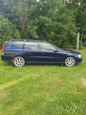 Zils Volvo V70 2007 Krāslava, ar dzinēja tilpumu 2.40 L un nobraukumu 364 tūkst. km par 1850 €, foto  vietnē AUTOMOTO.COM.LV