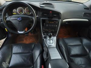 Zils Volvo V70 2007 Viļņa, ar dzinēja tilpumu 2.40 L un nobraukumu 300 tūkst. km par 3350 €, foto 4 vietnē AUTOMOTO.COM.LV