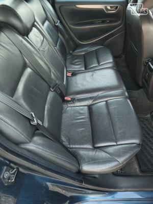 Zils Volvo V70 2007 Viļņa, ar dzinēja tilpumu 2.40 L un nobraukumu 300 tūkst. km par 3350 €, foto 13 vietnē AUTOMOTO.COM.LV