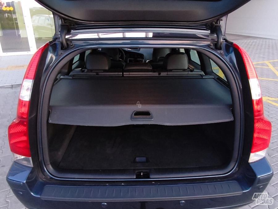 Zils Volvo V70 2007 Viļņa, ar dzinēja tilpumu 2.40 L un nobraukumu 300 tūkst. km par 3350 €, foto 15 vietnē AUTOMOTO.COM.LV