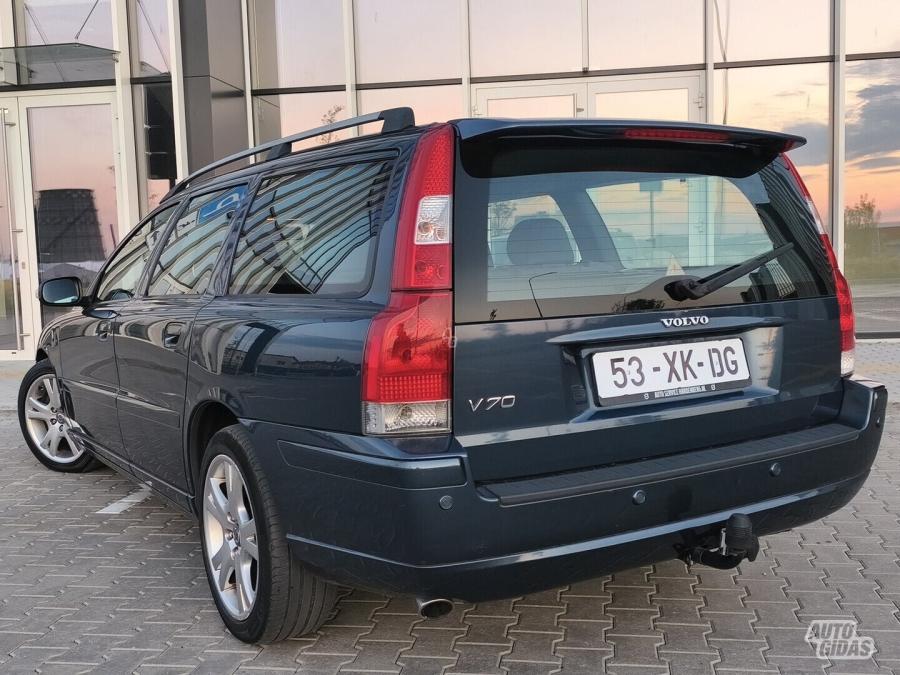 Zils Volvo V70 2007 Viļņa, ar dzinēja tilpumu 2.40 L un nobraukumu 300 tūkst. km par 3350 €, foto 17 vietnē AUTOMOTO.COM.LV