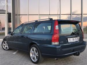 Zils Volvo V70 2007 Viļņa, ar dzinēja tilpumu 2.40 L un nobraukumu 300 tūkst. km par 3350 €, foto 20 vietnē AUTOMOTO.COM.LV