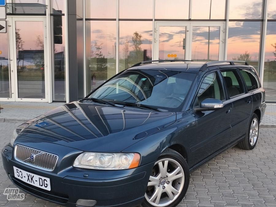 Zils Volvo V70 2007 Viļņa, ar dzinēja tilpumu 2.40 L un nobraukumu 300 tūkst. km par 3350 €, foto 22 vietnē AUTOMOTO.COM.LV