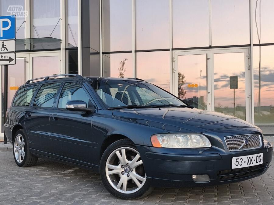 Zils Volvo V70 2007 Viļņa, ar dzinēja tilpumu 2.40 L un nobraukumu 300 tūkst. km par 3350 €, foto 26 vietnē AUTOMOTO.COM.LV