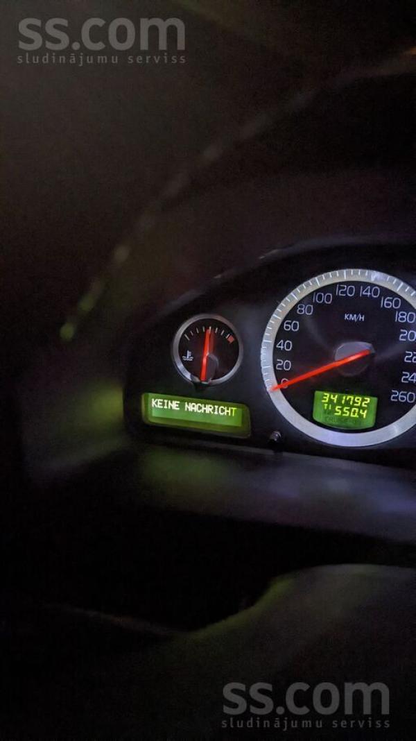 Zils Volvo V70 2007 Rīga, ar dzinēja tilpumu 2.40 L un nobraukumu 342 tūkst. km par 2300 €, foto 9 vietnē AUTOMOTO.COM.LV