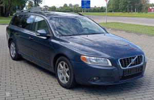Blue Volvo V70 2007 in Raseiniai, with an engine capacity of 2.40 L and mileage of 300 thousand km for 3400 €, photo 8 on AUTOMOTO.COM.LV