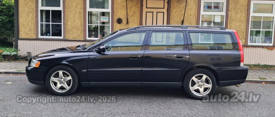 Zils Volvo V70 2007 Paide, ar dzinēja tilpumu 2.40 L un nobraukumu 381 tūkst. km par 3650 €, foto 5 vietnē AUTOMOTO.COM.LV