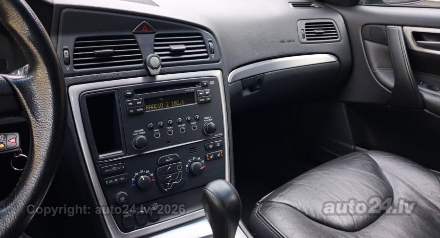 Zils Volvo V70 2007 Paide, ar dzinēja tilpumu 2.40 L un nobraukumu 381 tūkst. km par 3650 €, foto 12 vietnē AUTOMOTO.COM.LV