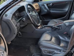 Blue Volvo V70 2007 in Riga, with an engine capacity of 2.40 L and mileage of 313 thousand km for 1950 €, photo 6 on AUTOMOTO.COM.LV
