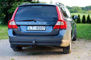 Blue Volvo V70 2007 in Riga, with an engine capacity of 2.40 L and mileage of 342 thousand km for 3000 €, photo 4 on AUTOMOTO.COM.LV