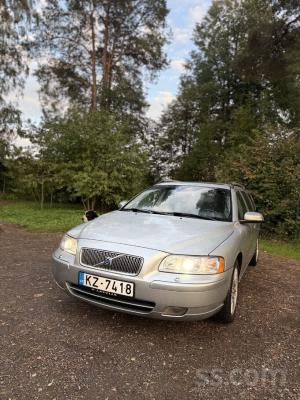 Blue Volvo V70 2007 in Riga, with an engine capacity of 2.40 L and mileage of 366 thousand km for 3099 €, photo 12 on AUTOMOTO.COM.LV