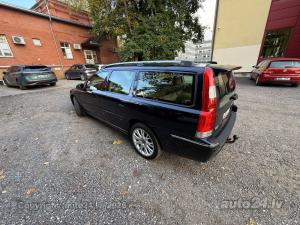 Zils Volvo V70 2007 Tallina, ar dzinēja tilpumu 2.40 L un nobraukumu 419 tūkst. km par 3690 €, foto 5 vietnē AUTOMOTO.COM.LV
