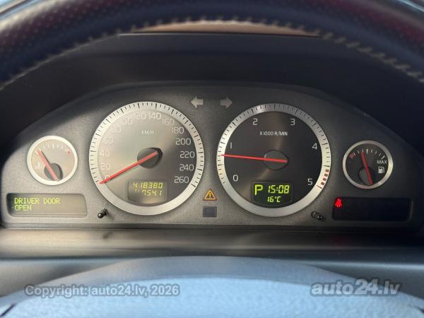 Blue Volvo V70 2007 in Tallinn, with an engine capacity of 2.40 L and mileage of 419 thousand km for 3690 €, photo 6 on AUTOMOTO.COM.LV