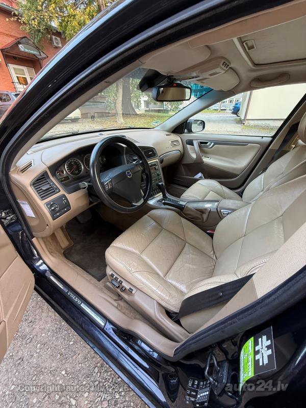 Blue Volvo V70 2007 in Tallinn, with an engine capacity of 2.40 L and mileage of 419 thousand km for 3690 €, photo 7 on AUTOMOTO.COM.LV