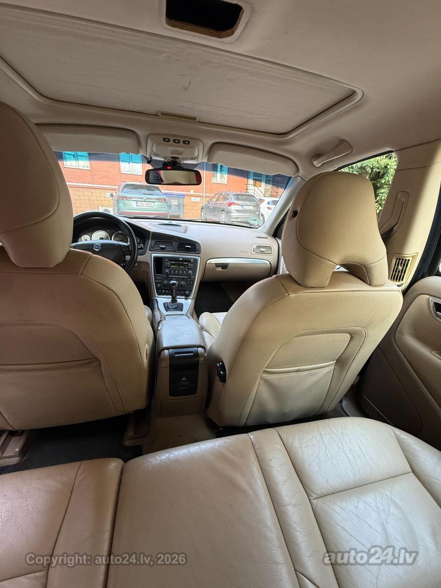 Zils Volvo V70 2007 Tallina, ar dzinēja tilpumu 2.40 L un nobraukumu 419 tūkst. km par 3690 €, foto 9 vietnē AUTOMOTO.COM.LV
