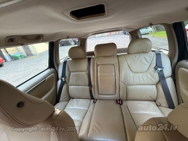 Blue Volvo V70 2007 in Tallinn, with an engine capacity of 2.40 L and mileage of 419 thousand km for 3690 €, photo 10 on AUTOMOTO.COM.LV