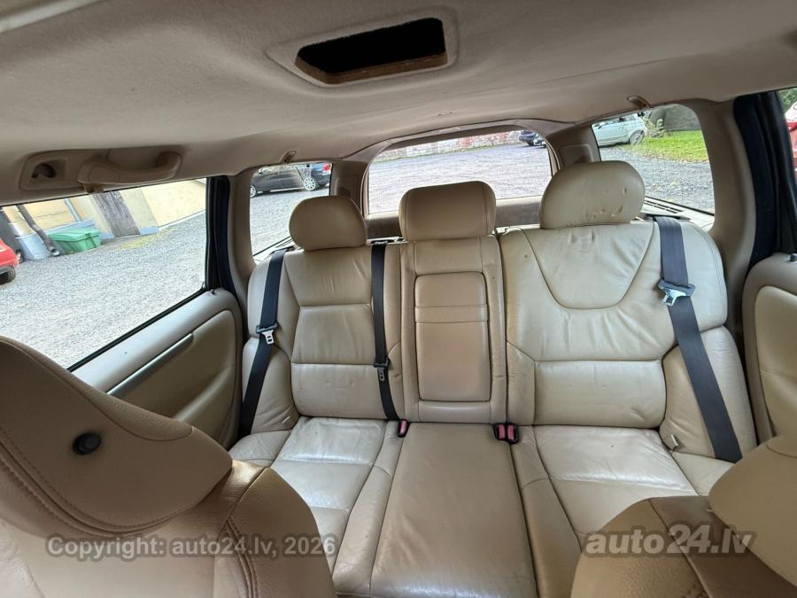 Zils Volvo V70 2007 Tallina, ar dzinēja tilpumu 2.40 L un nobraukumu 419 tūkst. km par 3690 €, foto 10 vietnē AUTOMOTO.COM.LV