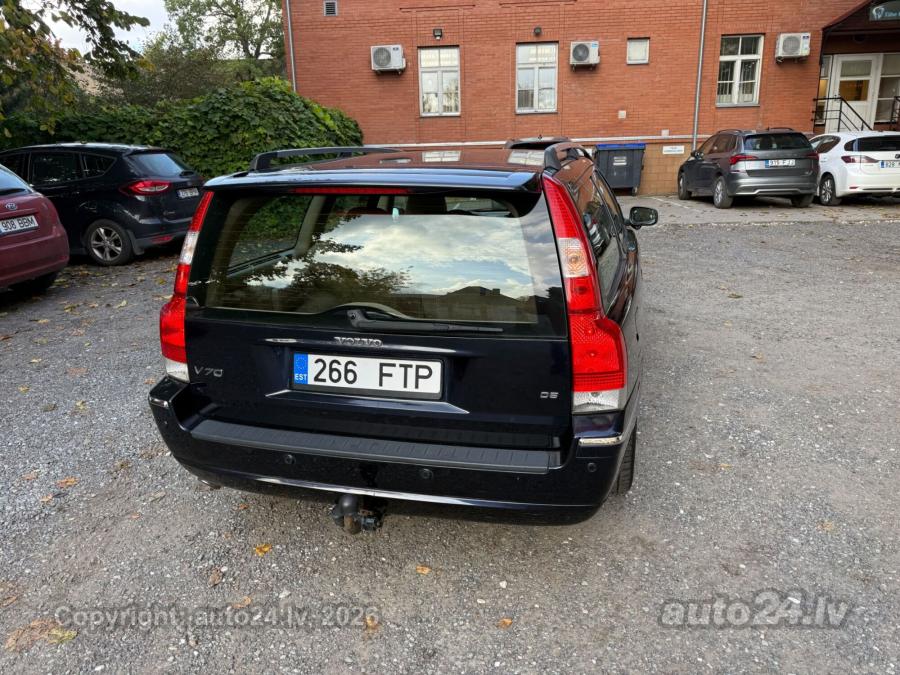 Zils Volvo V70 2007 Tallina, ar dzinēja tilpumu 2.40 L un nobraukumu 419 tūkst. km par 3690 €, foto 13 vietnē AUTOMOTO.COM.LV