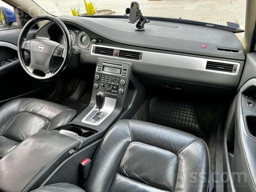 Zils Volvo V70 2008 Rīga, ar dzinēja tilpumu 2.40 L un nobraukumu 353 tūkst. km par 3650 €, foto 16 vietnē AUTOMOTO.COM.LV