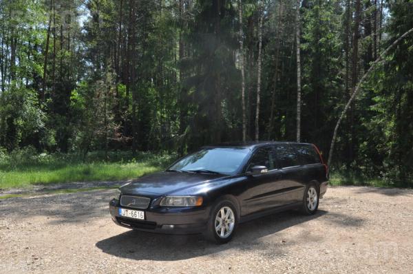 Zils Volvo V70 2008 Rīga, ar dzinēja tilpumu 2.40 L un nobraukumu 370 tūkst. km par 4995 €, foto 3 vietnē AUTOMOTO.COM.LV