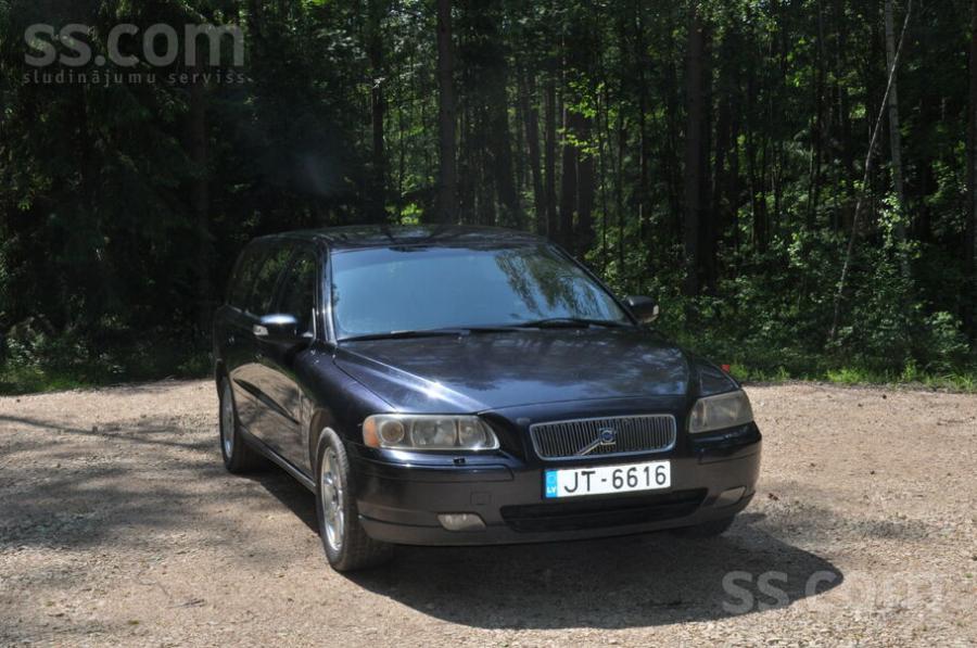 Zils Volvo V70 2008 Rīga, ar dzinēja tilpumu 2.40 L un nobraukumu 370 tūkst. km par 4995 €, foto 4 vietnē AUTOMOTO.COM.LV