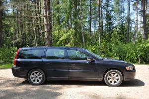 Zils Volvo V70 2008 Rīga, ar dzinēja tilpumu 2.40 L un nobraukumu 370 tūkst. km par 4995 €, foto 5 vietnē AUTOMOTO.COM.LV