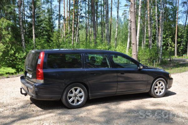 Zils Volvo V70 2008 Rīga, ar dzinēja tilpumu 2.40 L un nobraukumu 370 tūkst. km par 4995 €, foto 6 vietnē AUTOMOTO.COM.LV