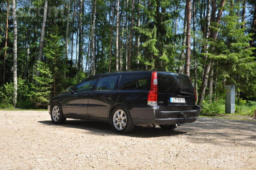 Zils Volvo V70 2008 Rīga, ar dzinēja tilpumu 2.40 L un nobraukumu 370 tūkst. km par 4995 €, foto 7 vietnē AUTOMOTO.COM.LV