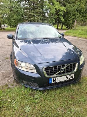 Blue Volvo V70 2008 in Aizkraukle, with an engine capacity of 2.40 L and mileage of 311 thousand km for 1900 €, photo 2 on AUTOMOTO.COM.LV