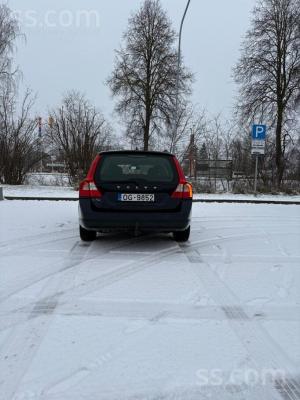 Blue Volvo V70 2008 in Jelgava, with an engine capacity of 2.00 L and mileage of 346 thousand km for 3150 €, photo 4 on AUTOMOTO.COM.LV