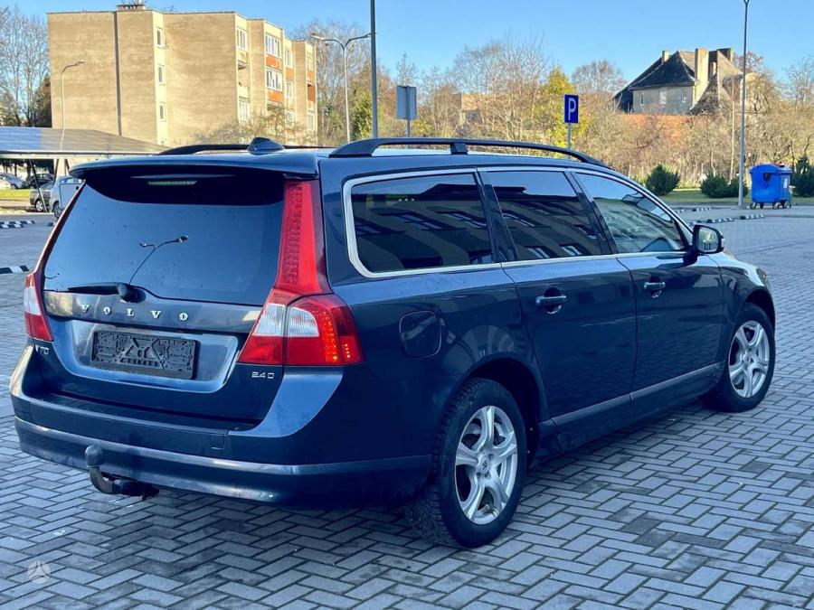 Zils Volvo V70 2008 Šilutė, ar dzinēja tilpumu 2.40 L un nobraukumu 314 tūkst. km par 3999 €, foto 4 vietnē AUTOMOTO.COM.LV