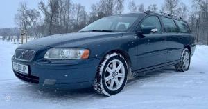 Blue Volvo V70 2008 in Utena, with an engine capacity of 2.40 L and mileage of 320 thousand km for 2950 €, photo 4 on AUTOMOTO.COM.LV