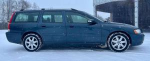 Blue Volvo V70 2008 in Utena, with an engine capacity of 2.40 L and mileage of 320 thousand km for 2950 €, photo 9 on AUTOMOTO.COM.LV