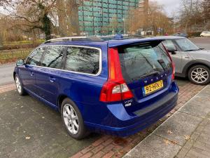 Blue Volvo V70 2008 in Vilnius, with an engine capacity of 2.40 L and mileage of 347 thousand km for 3950 €, photo 3 on AUTOMOTO.COM.LV