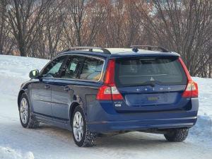 Zils Volvo V70 2008 Viļņa, ar dzinēja tilpumu 2.40 L un nobraukumu 359 tūkst. km par 3950 €, foto 2 vietnē AUTOMOTO.COM.LV