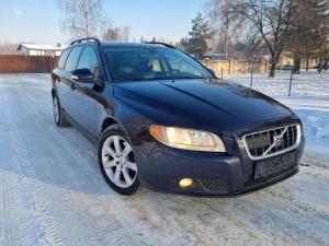 Blue Volvo V70 2008 in Prienai, with an engine capacity of 2.40 L and mileage of 332 thousand km for 3650 €, photo  on AUTOMOTO.COM.LV