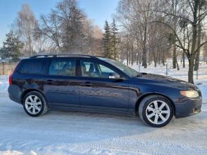 Blue Volvo V70 2008 in Prienai, with an engine capacity of 2.40 L and mileage of 332 thousand km for 3650 €, photo 3 on AUTOMOTO.COM.LV