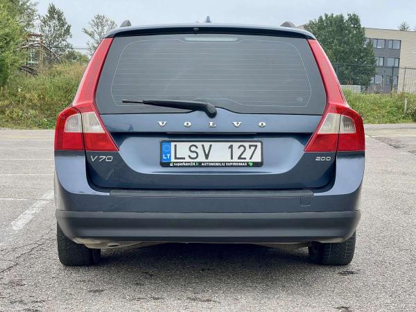 Zils Volvo V70 2008 Viļņa, ar dzinēja tilpumu 2.00 L un nobraukumu 350 tūkst. km par 3150 €, foto 8 vietnē AUTOMOTO.COM.LV