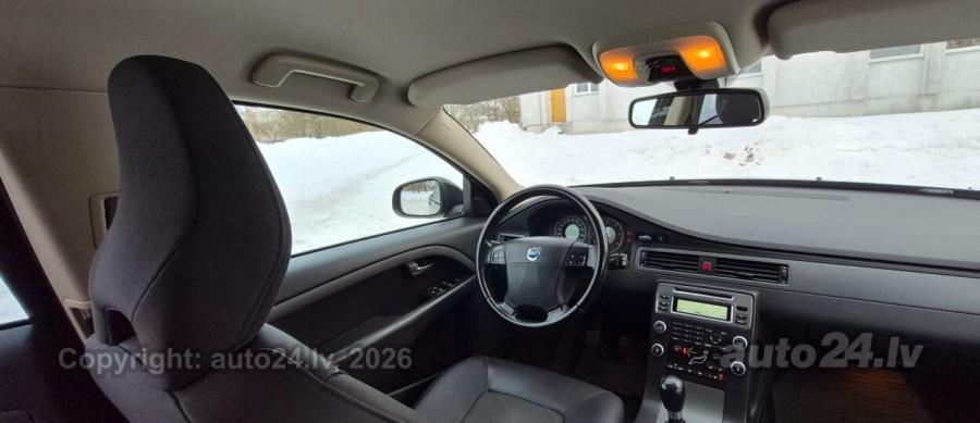 Blue Volvo V70 2008 in Jelgava, with an engine capacity of 0.00 L and mileage of 278 thousand km for 4400 €, photo 6 on AUTOMOTO.COM.LV