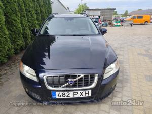 Zils Volvo V70 2008 Paide, ar dzinēja tilpumu 2.40 L un nobraukumu 379 tūkst. km par 4990 €, foto 3 vietnē AUTOMOTO.COM.LV