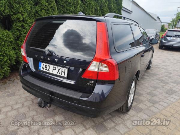 Синий Вольво В70 2008 в Пайде, объемом двигателя 2.40 л и пробегом 379 тыс. км за 4990 €, фото 8 на AUTOMOTO.COM.LV